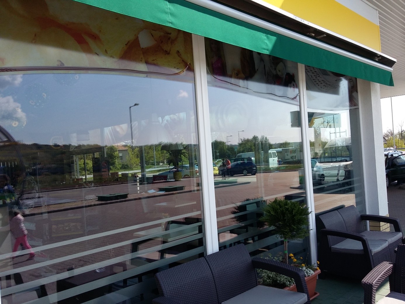 belteri-hovedo-ablakfolia-HL-performance-80 – Solar Control and Safety ...